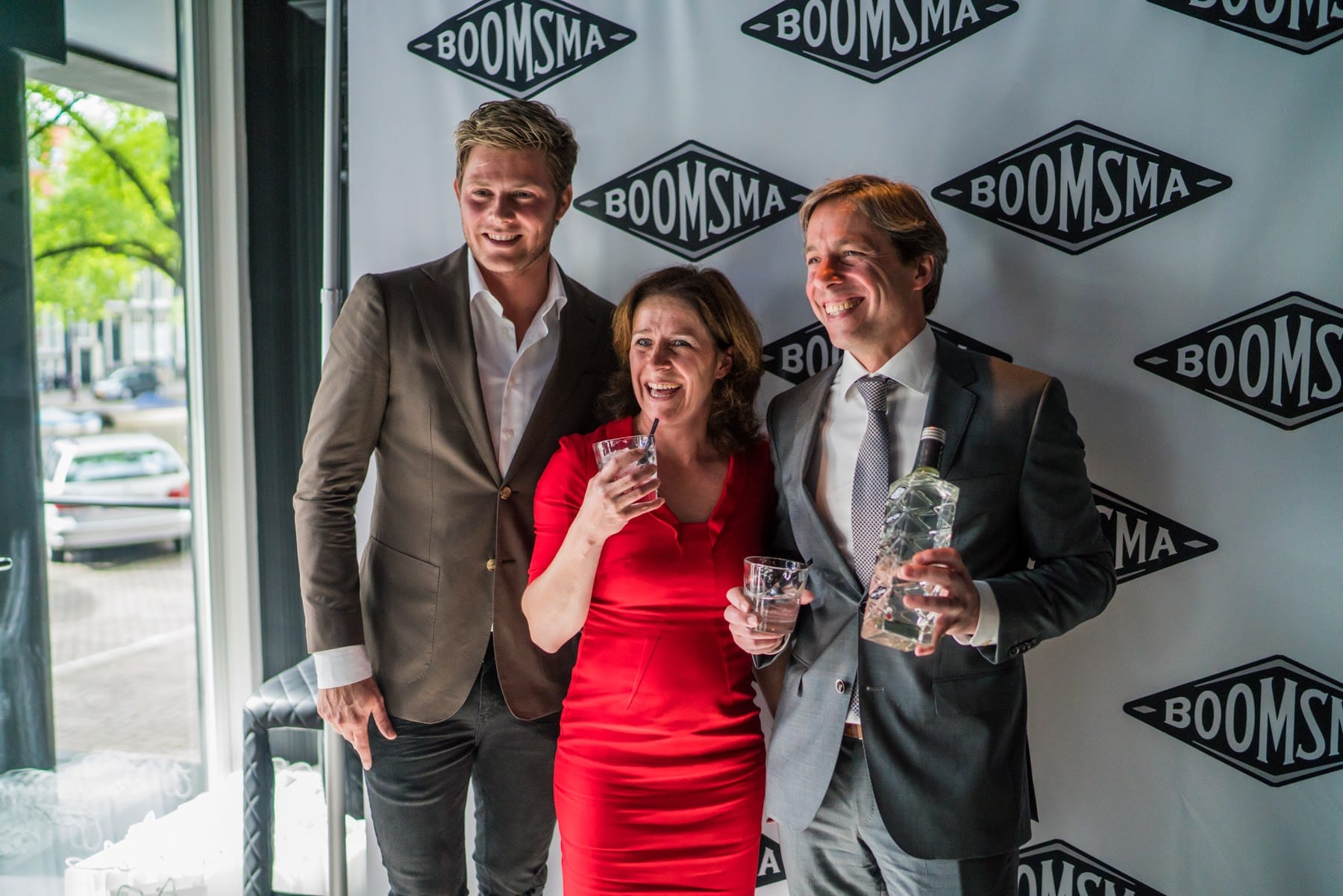 Boomsma Distilleerderij Lanceert Dry Gin: "Alles Aan Deze Drank Klopt ...