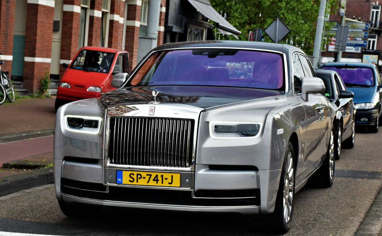 Neerlands top-advocaat Gerard Spong heeft zichzelf getrakteerd op deze ...