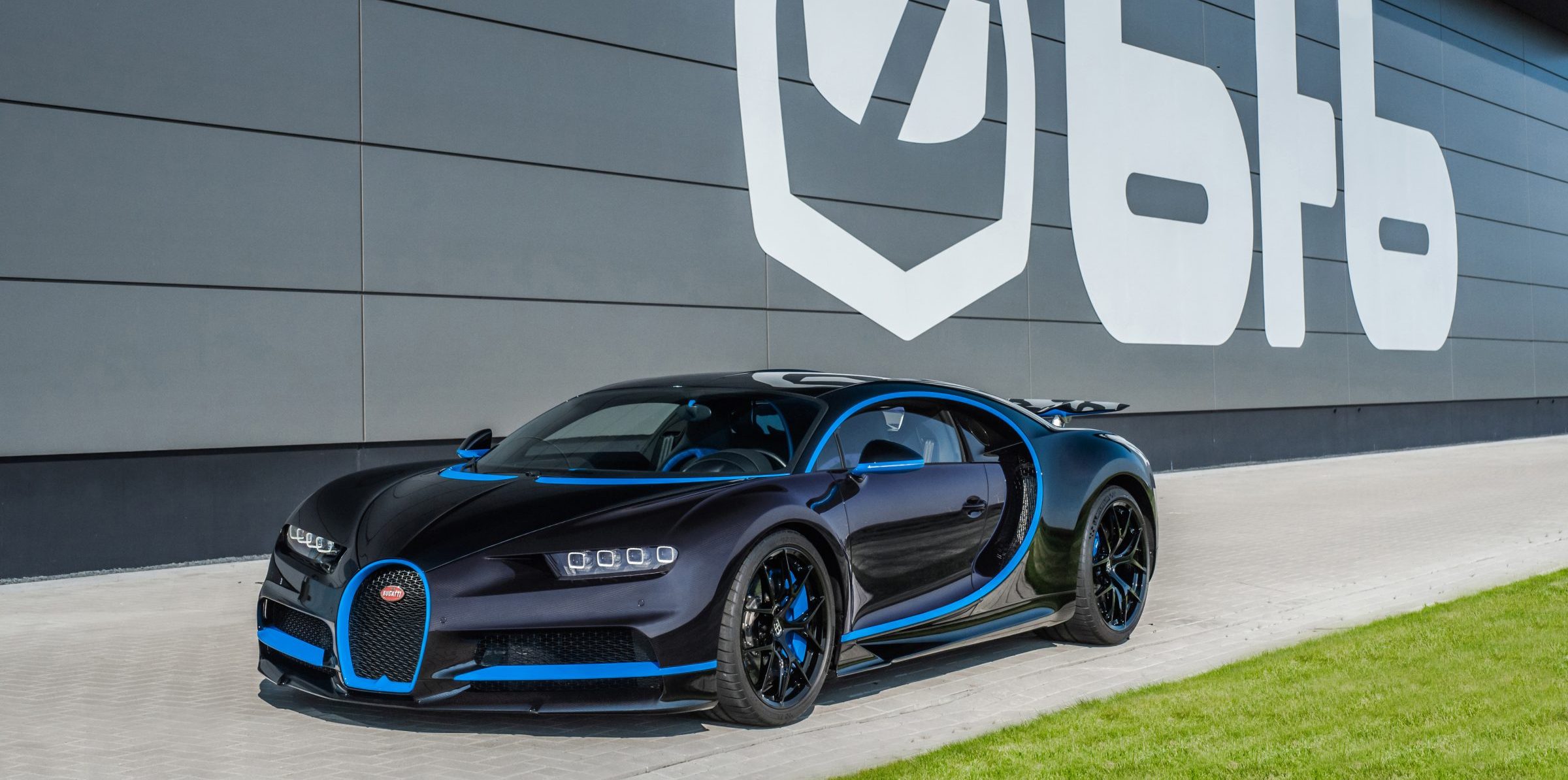 Bugatti Chiron Sport in carbon zwart te koop in Nederland - Pure Luxe