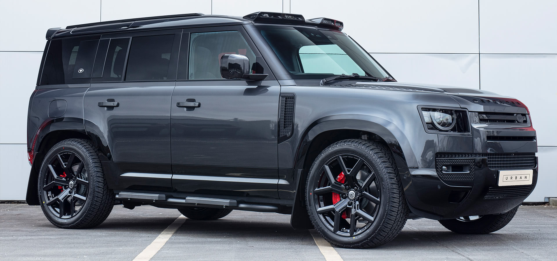 De Widetrack-kit van Urban Automotive op de Land Rover Defender - PL